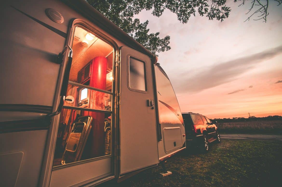 Full Time RV Living: A Beginner's Guide to Everything You Need to Know